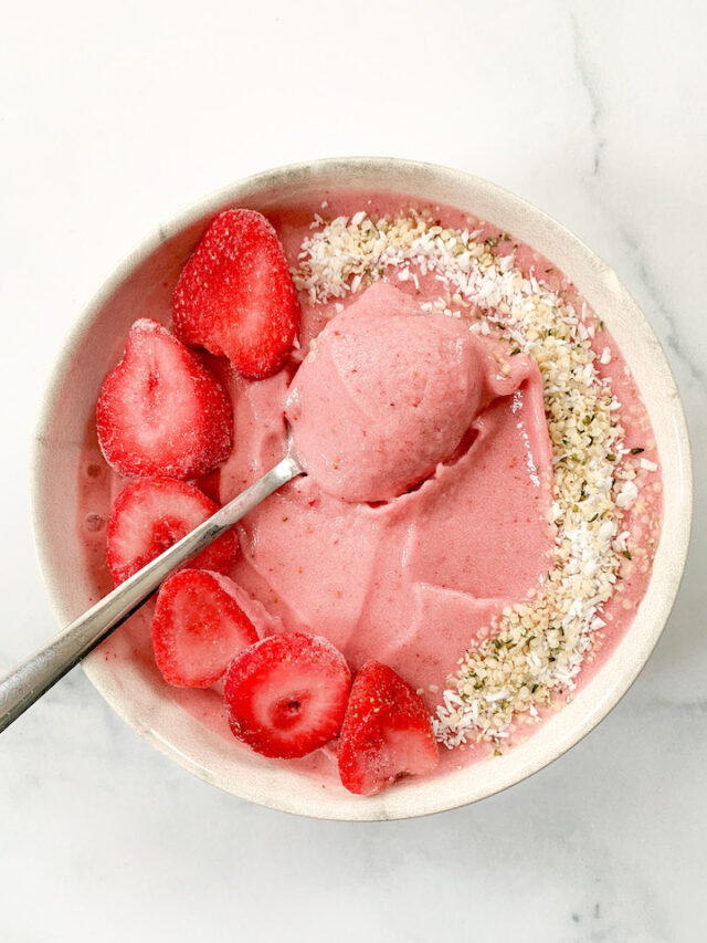 7 Tips for Making a Super Thick Smoothie Bowl - Olivia's Kitchen